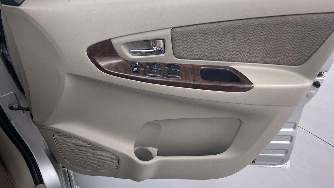 Buy Used Toyota Innova in New Delhi | CARS24